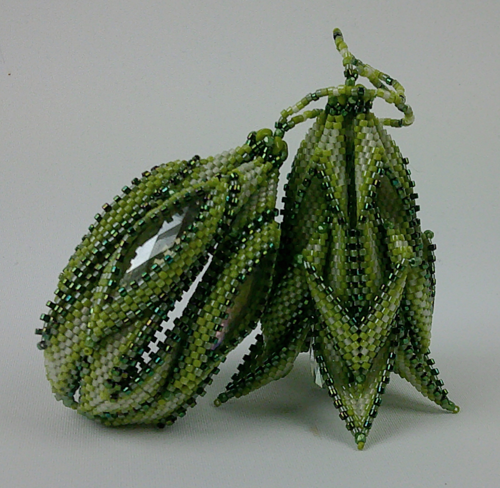 Bell & Teardrop Ornaments TUTORIAL with Video Class | Mikki Ferrugiaro ...